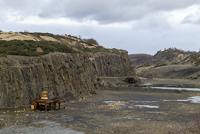 Large Waste Site agreed for Portland Quarry in Dorset - Weightru Ltd